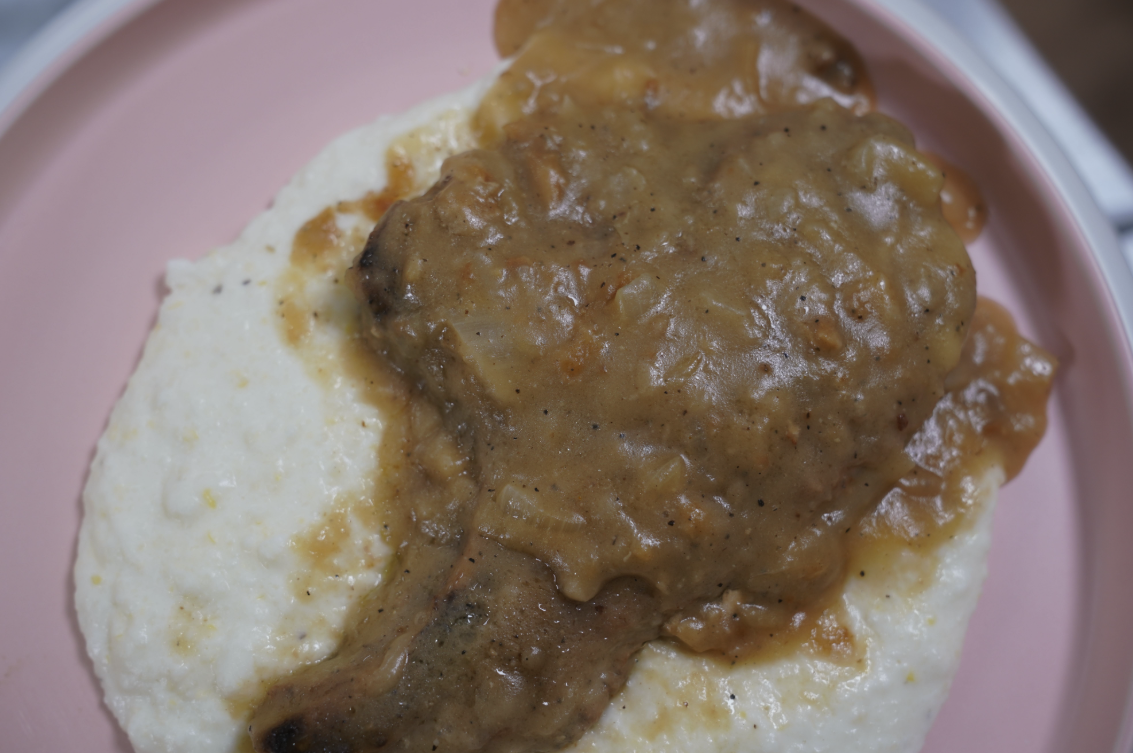How to Make Ms. E's Cheesy Grits with Smothered Pork Chops